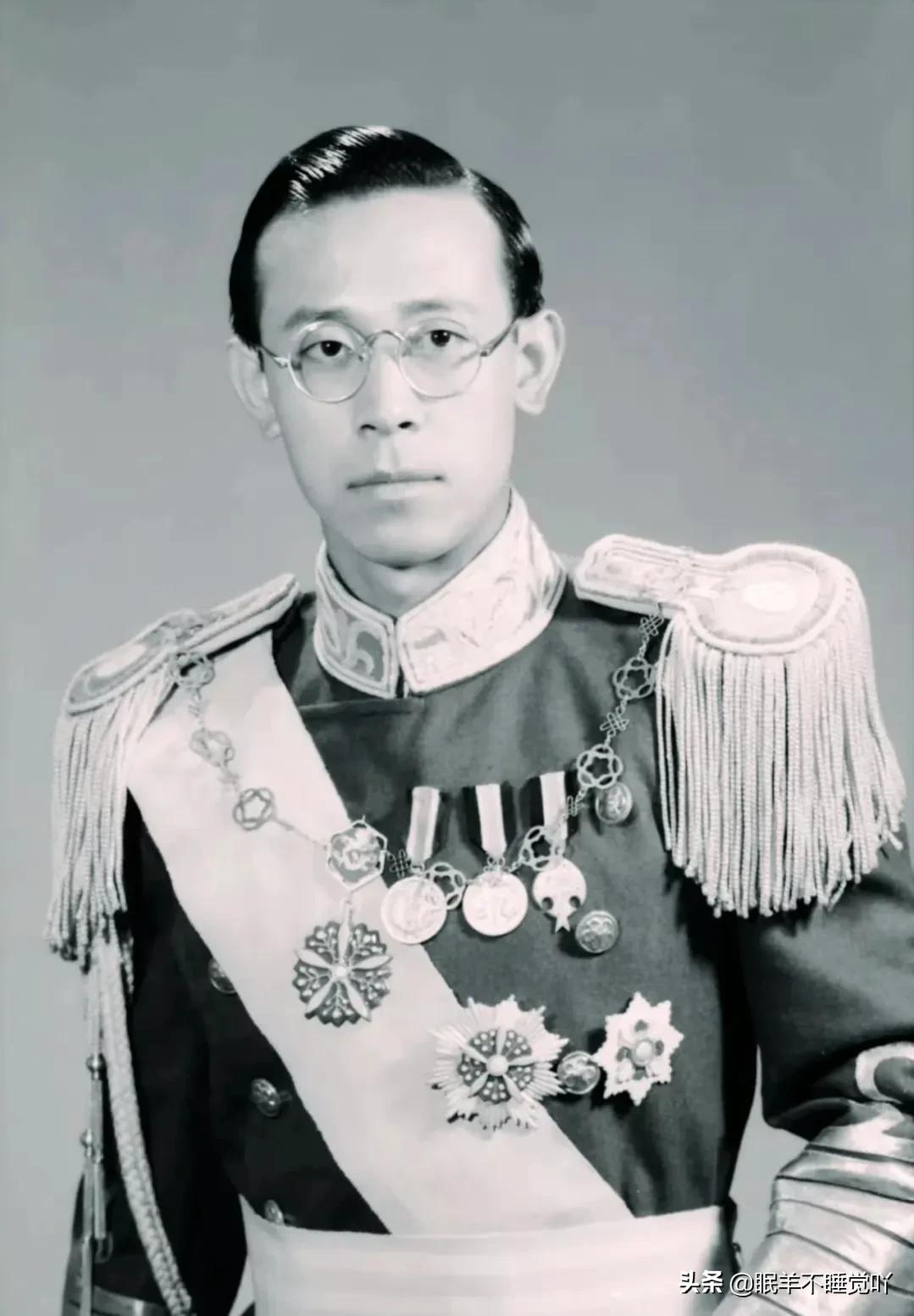 Five major events in the life of the last emperor Puyi, which led to ...