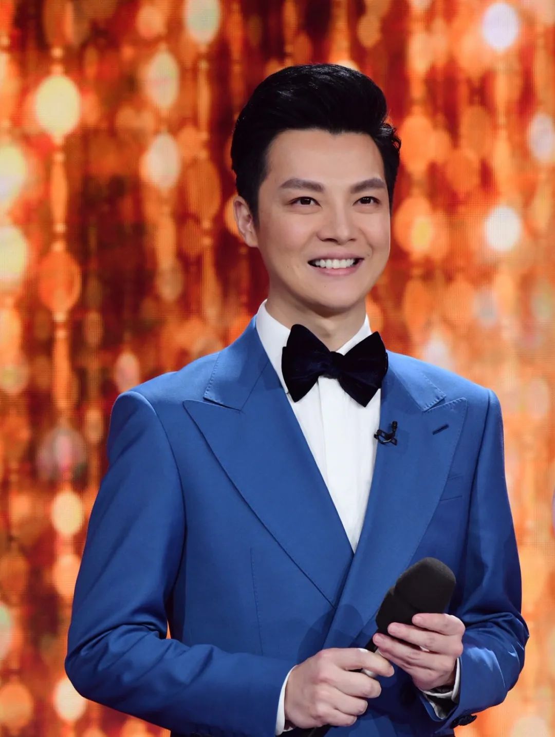 CCTV Ren Luyu: Marrying a billionaire woman at the age of 32, and ...