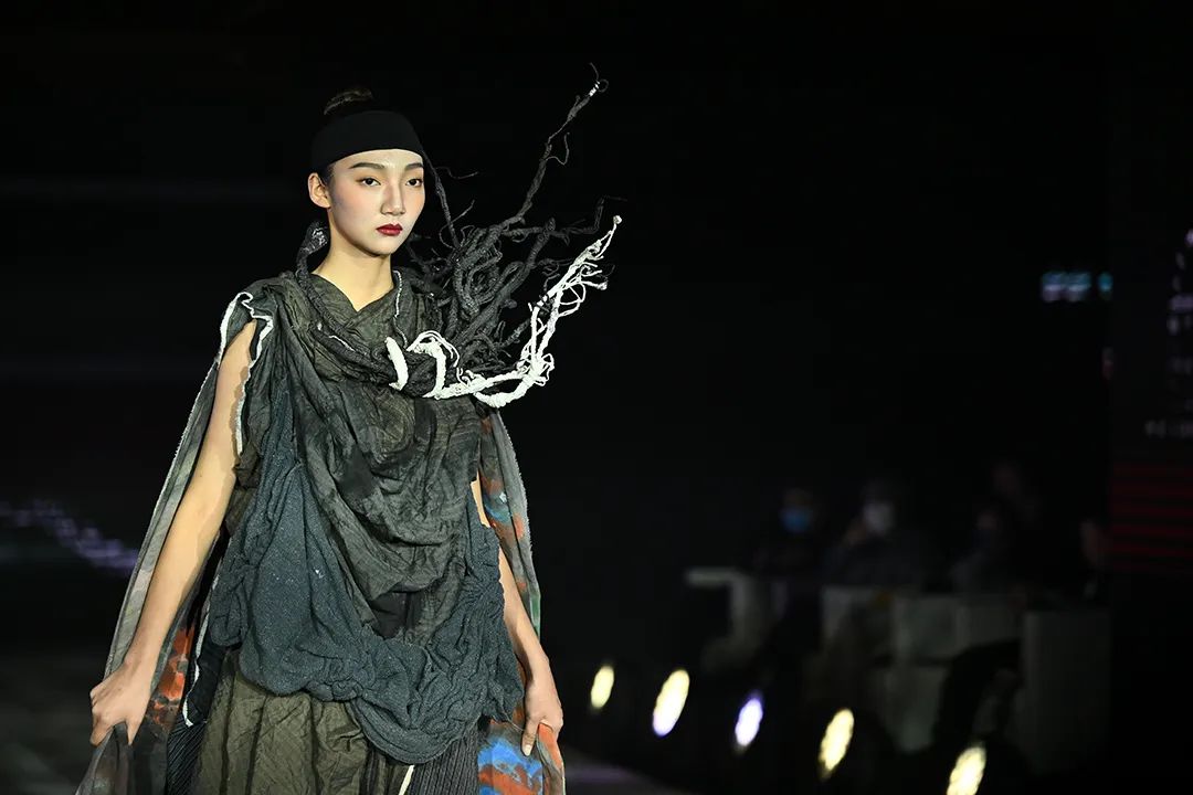 Ancient rhyme collides with fashion, Qin opera meets fashion "Film Art ...