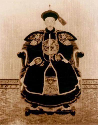 Is He Shen really like in the TV series?Talk about Heshen in history ...