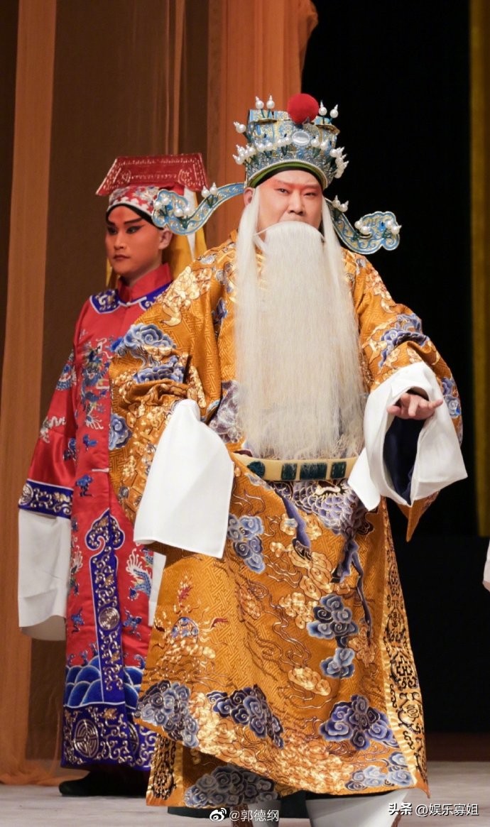 Guo Degang unexpectedly received a gift from the deceased Peking Opera ...