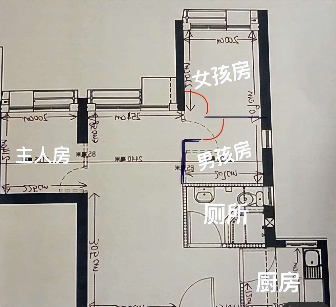 The small house of 35 square meters has 3 bedrooms and 2 living rooms ...