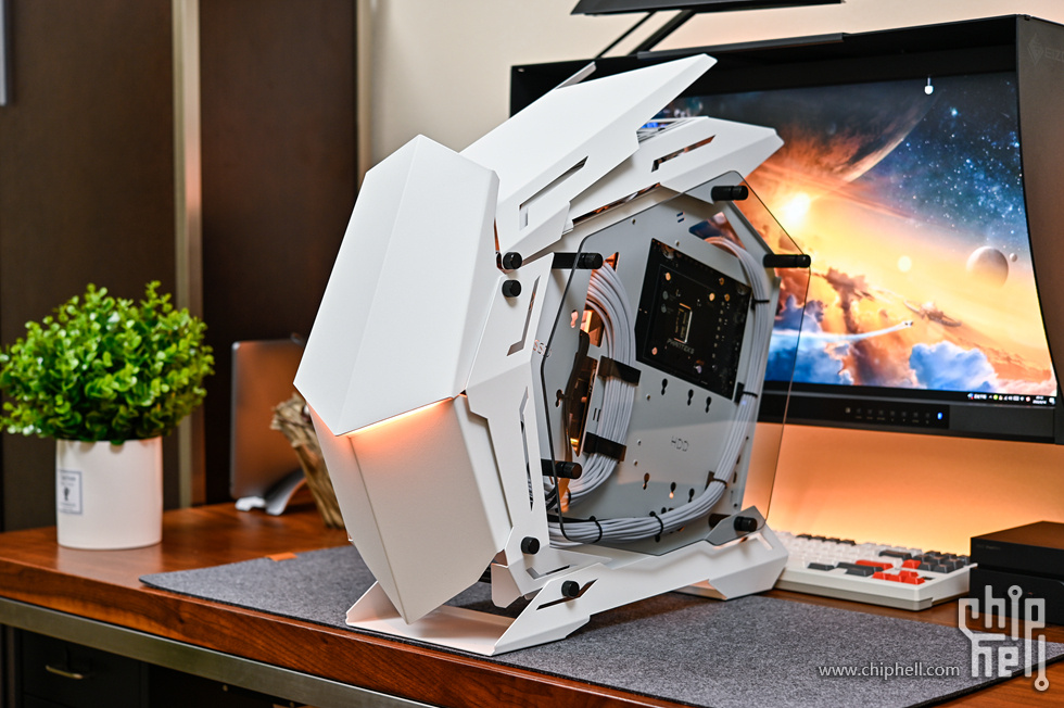 Mecha-style open chassis - Jonsbo Mod-3mini installation display - iMedia