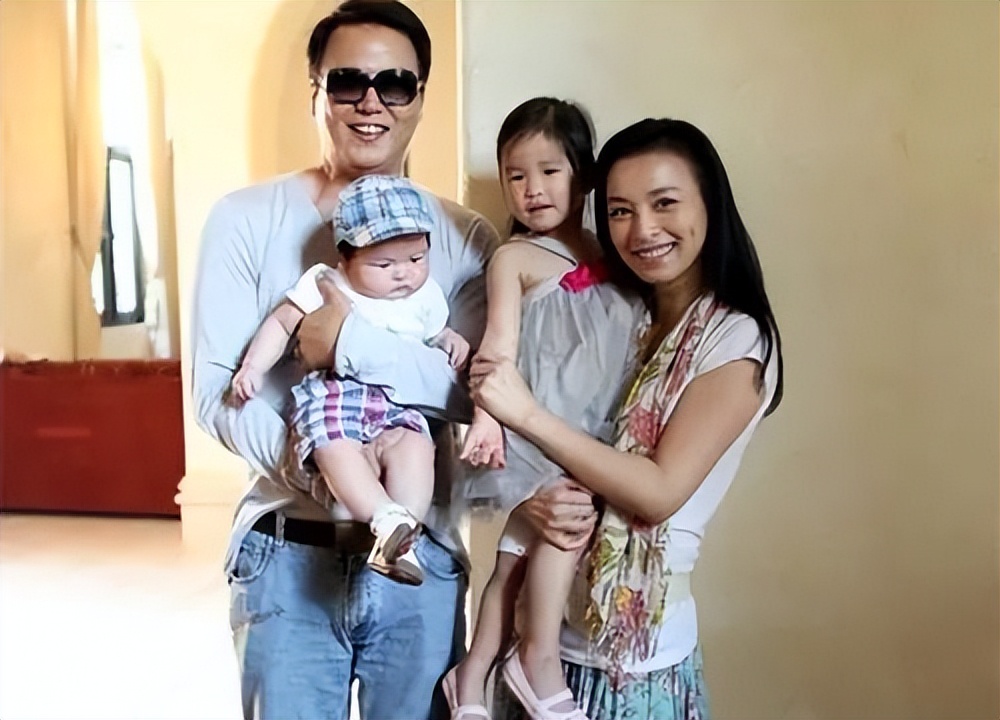 The hearing is over, let's watch Zhang Ting, the "top drama star", with ...