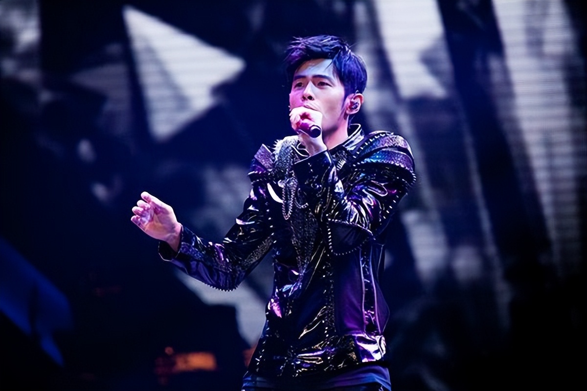 Jay Chou's Growth History - iNEWS