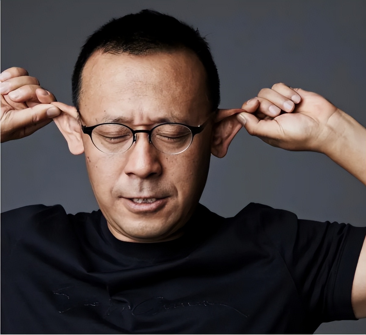The famous actor Jiang Wen named his child Taro, and netizens complained about the Japanese - iNEWS