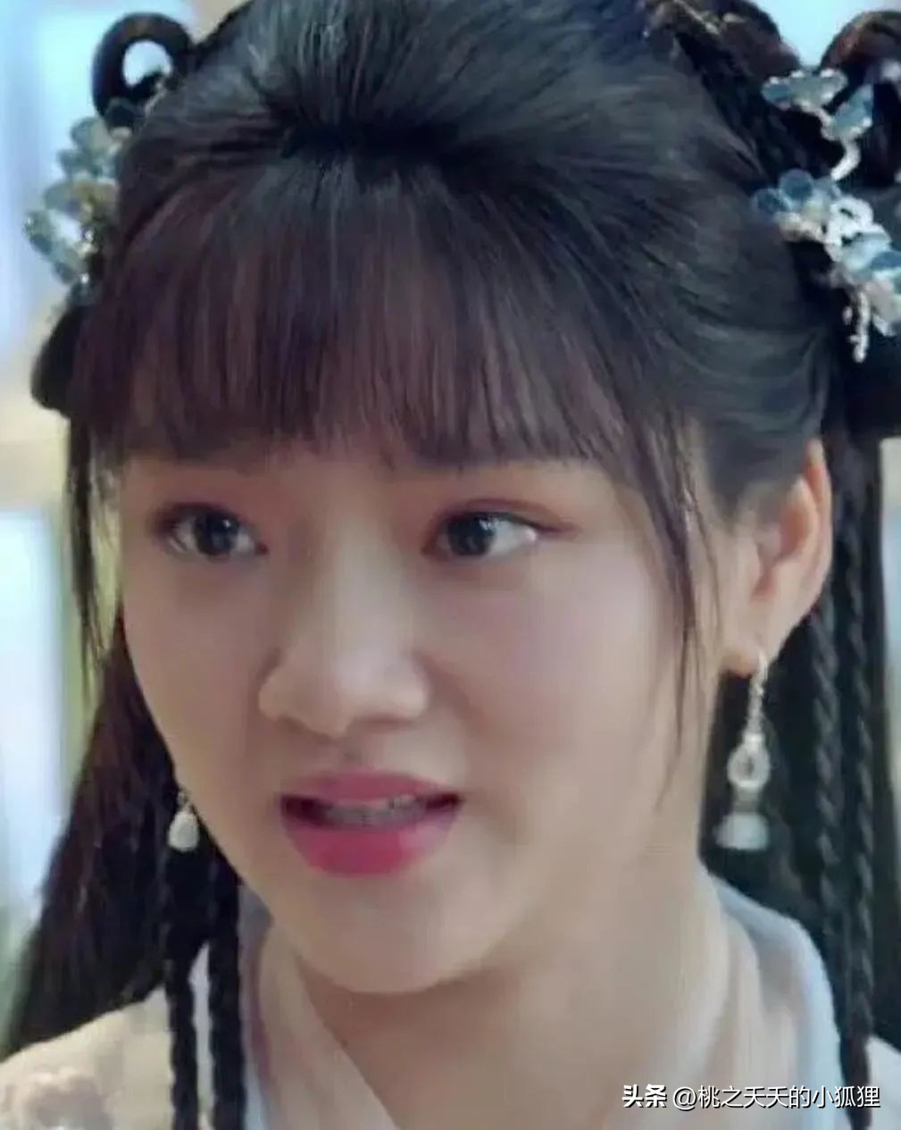 Ren Min: Back then you didn't let me have plastic surgery, but now you ...