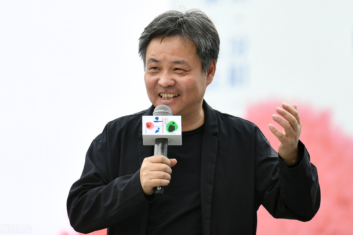 Yu Hua: People live to live themselves - iNEWS