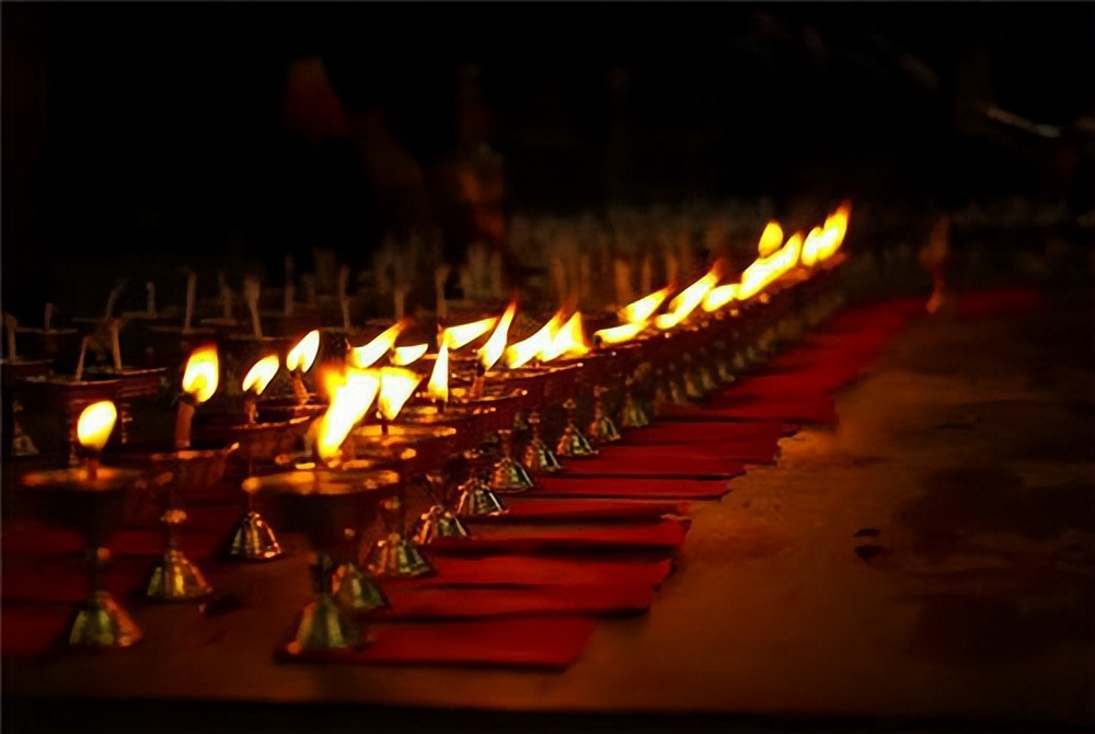 Is the ever-burning lamp in the ancient tomb a masterpiece of ancient ...