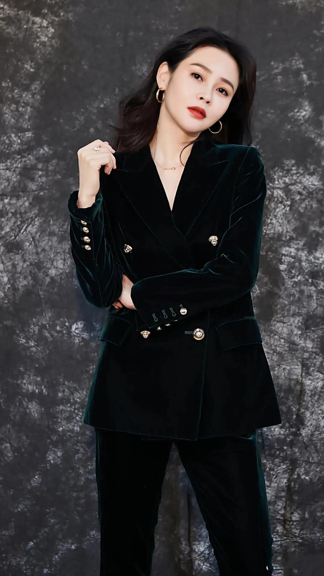 Celebrity photo: Yu Mingjia - iNEWS