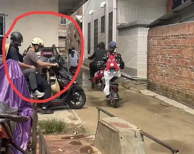 Straw Hat Brother takes care of Chan Bao 24 hours a day! Internet ...