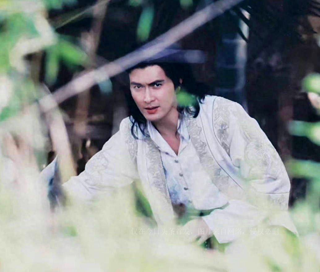 I was amazed by Gao Weiguang's long hair style to play the Western ...