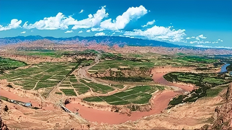 What is the role of the structure of the Qinghai-Tibet Plateau and the ...
