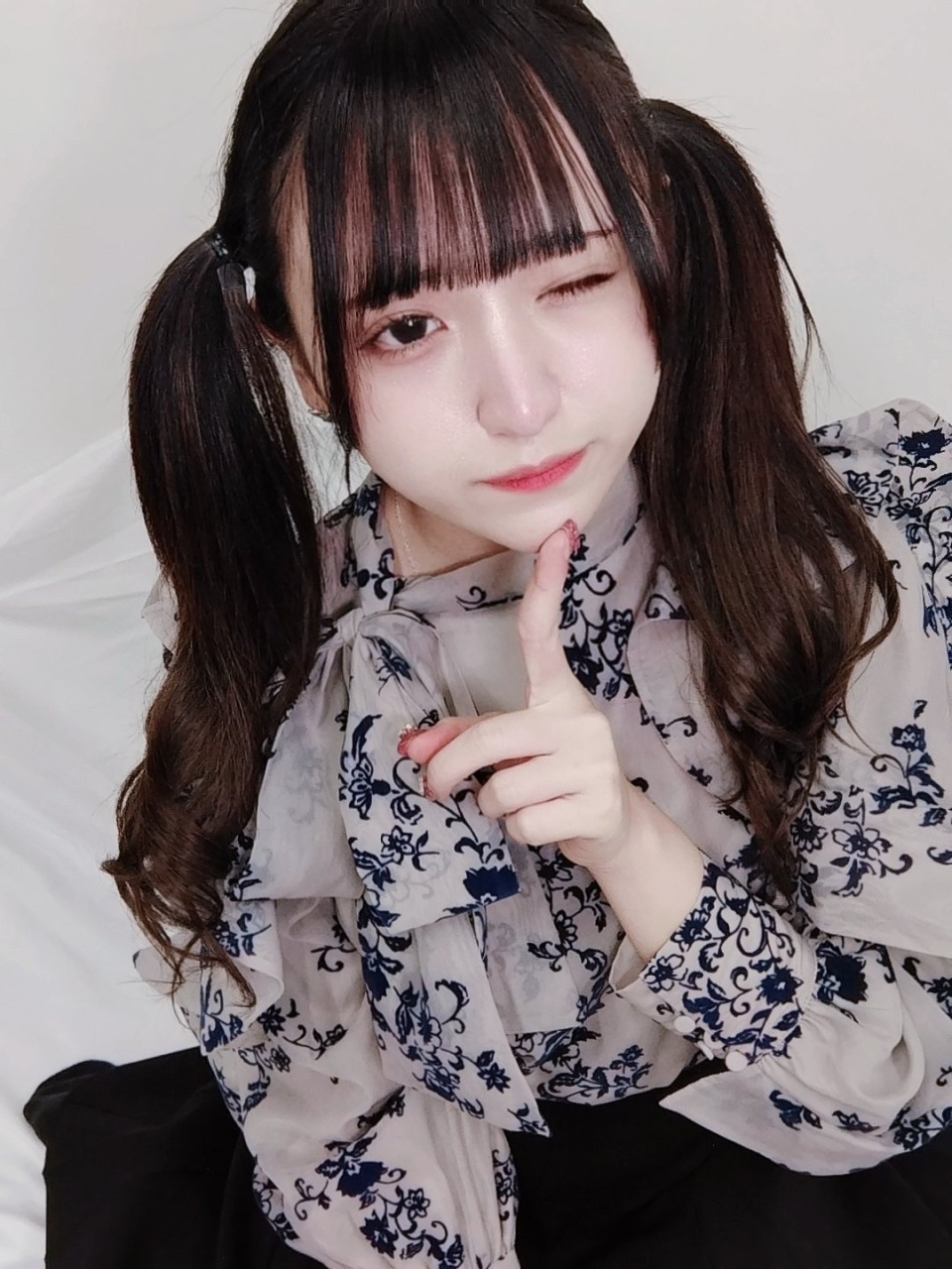 A Japanese female artist died suddenly just 3 months after her debut ...