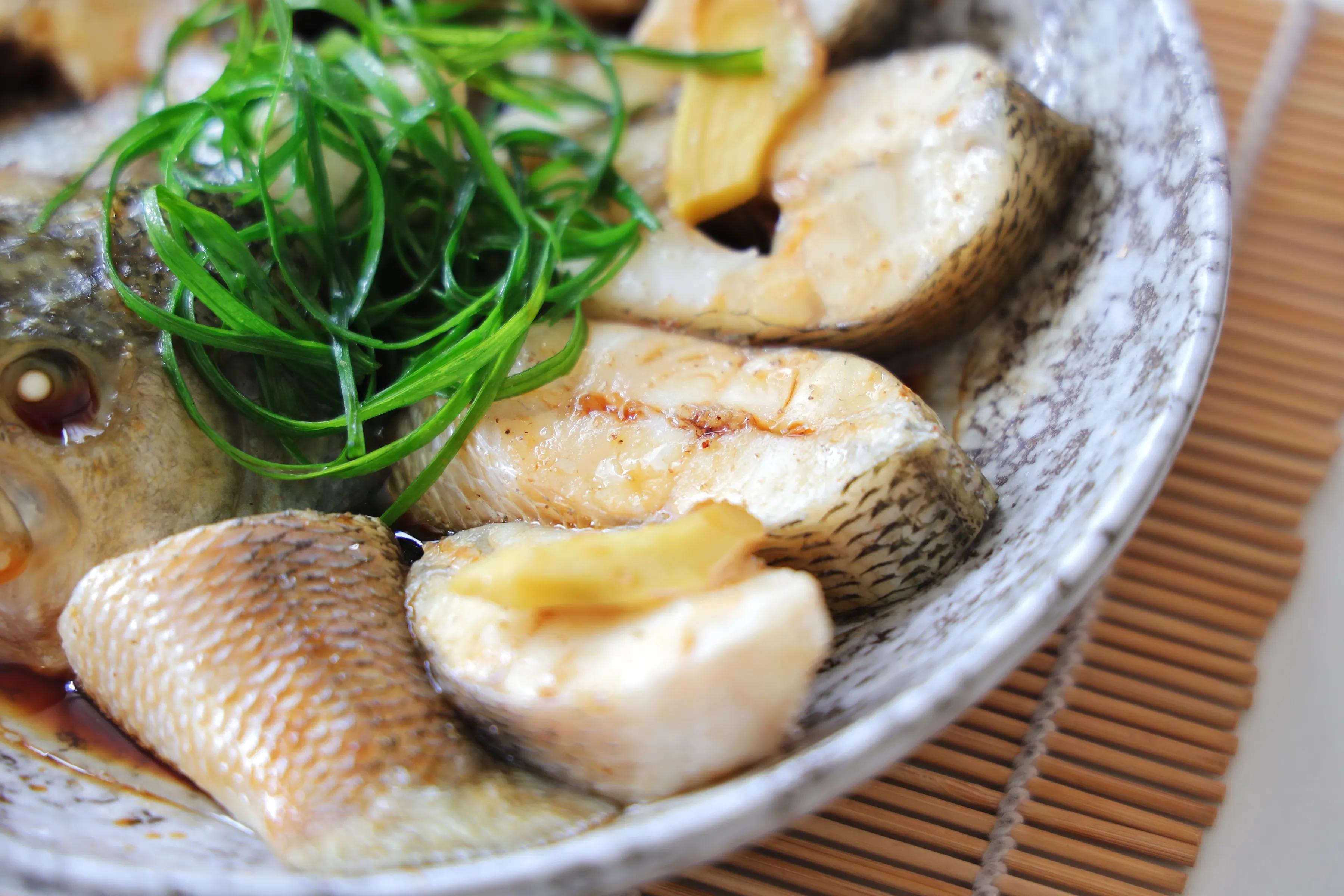 This is probably the easiest steamed fish, refreshing and not greasy ...