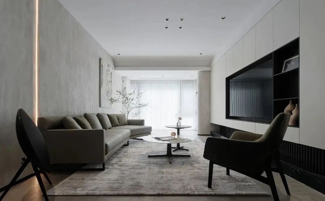 The 140㎡ is modern and simple, with clean and neat line design ...