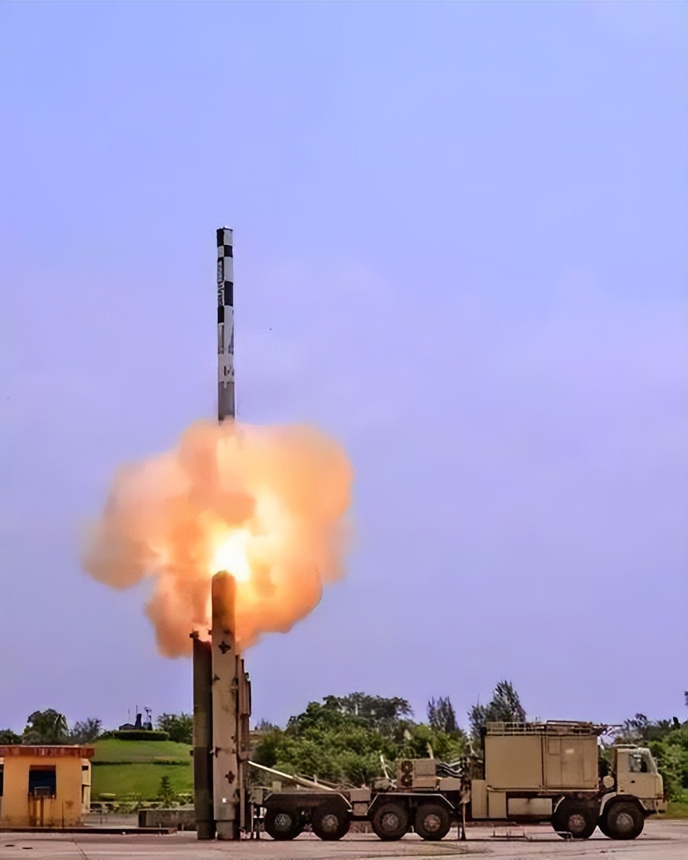 With 2.8 times the speed of sound missiles rushing to help, Russia is ...