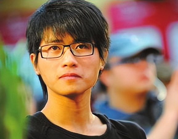 Han Han: Juveniles were discriminated against when they became famous ...