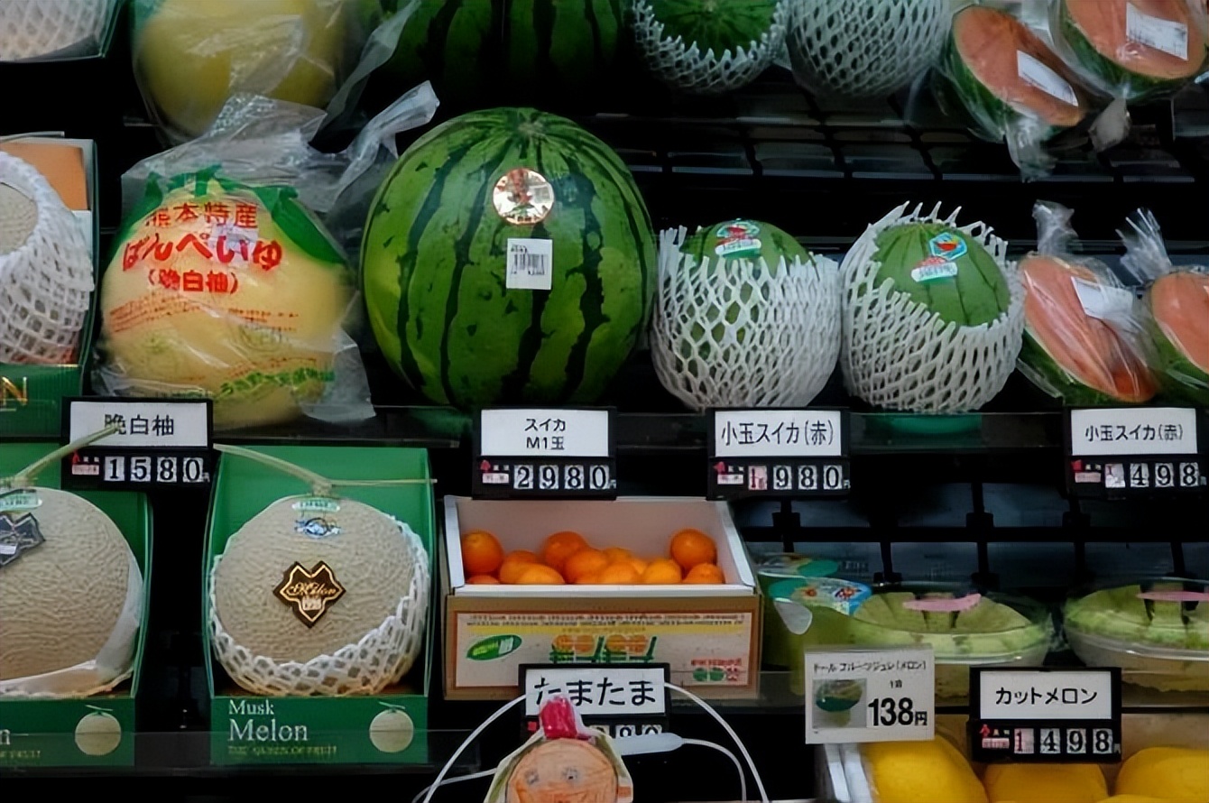 Eating watermelon is so extravagant!The melon farmer wonders: Why are ...