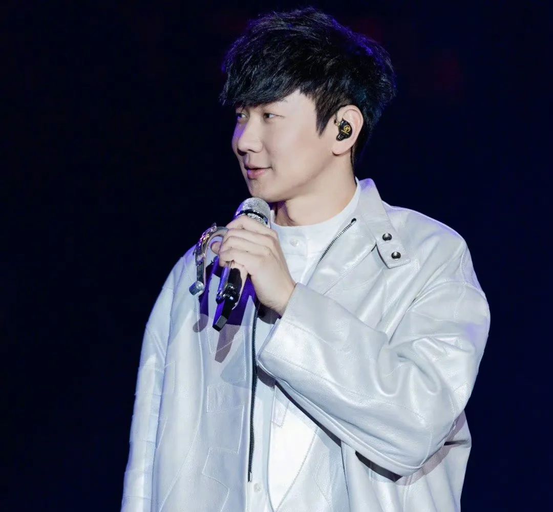 Li Yuchun, Dong Zijian, Lin Junjie, Hu Ge, Li Randi and Chen Xingxu - iMedia