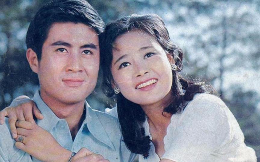 Actor Zhang Yu: 65-year-old childless and alone, divorced many years ago, she still feels moved ...