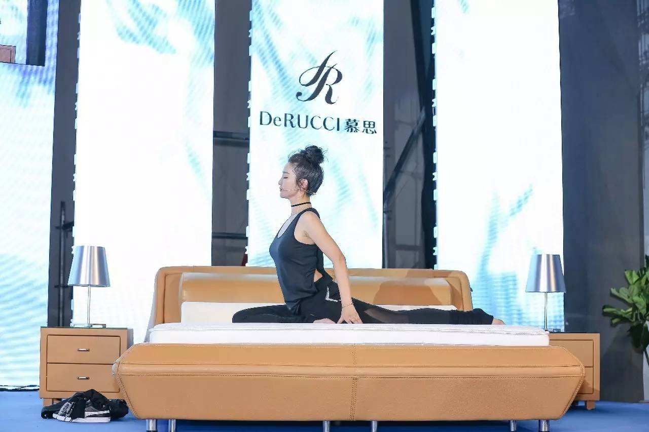 Li Bingbing's yoga photos are exposed, and her body is extremely ...