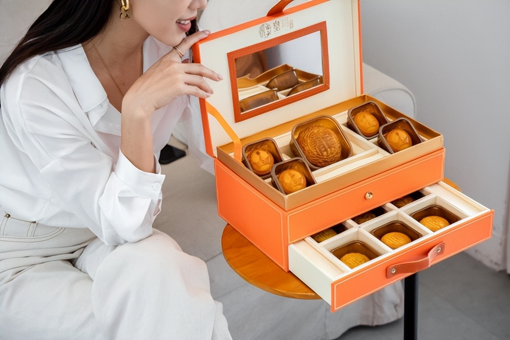 The best time to admire the moon in the Mid-Autumn Festival is at 17:59 ...