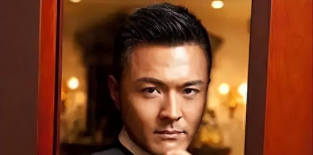 After breaking up with Gao Yuanyuan, there was no relationship or scandal for 12 years. He ...