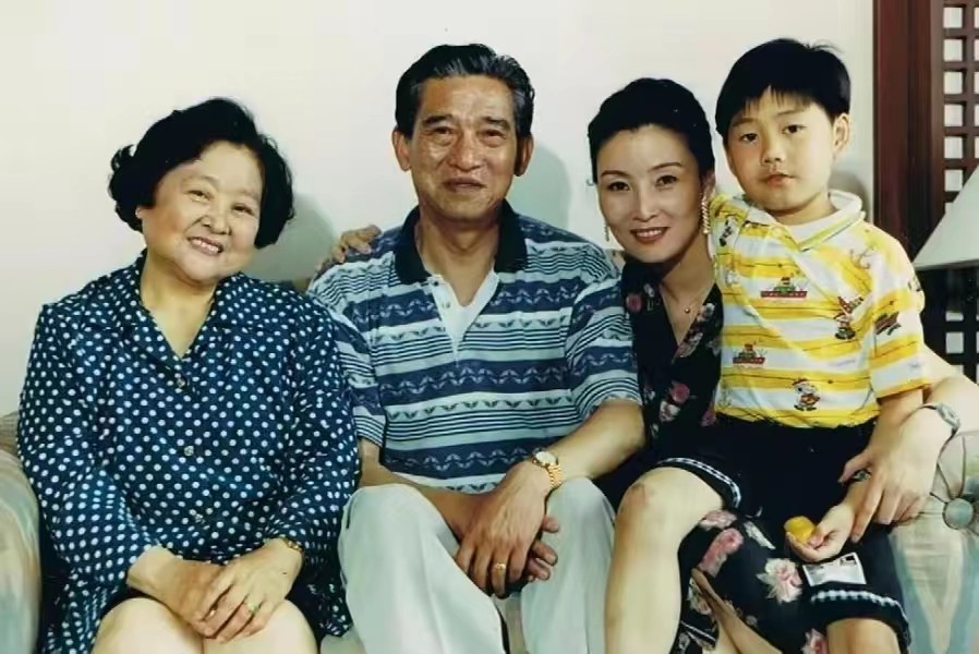 The last wish of 88-year-old actor Li Jiayao was exposed. He died ...