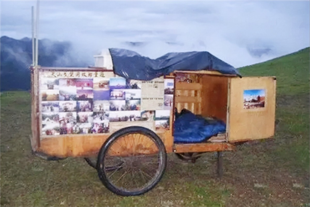 Homemade wooden "RV", the old maniac hiked for more than 30 years ...