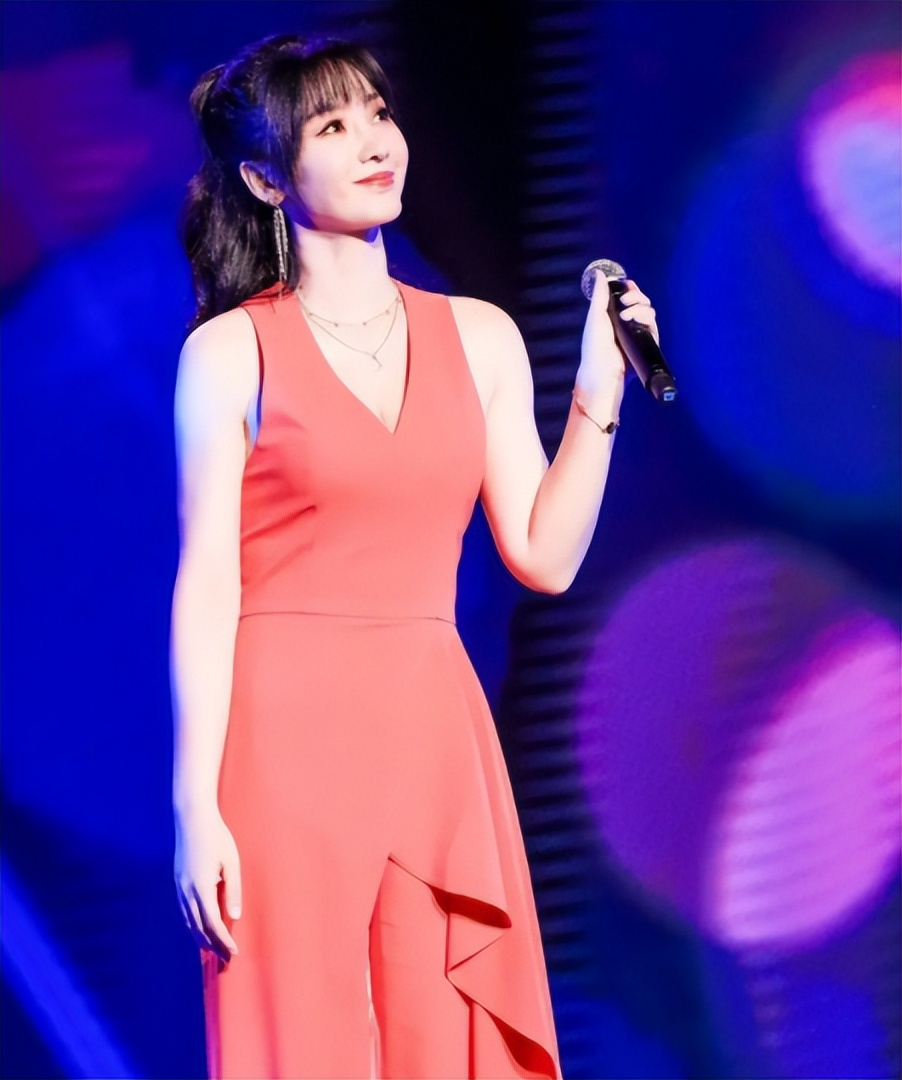 Liu Yan's Love and Career: Be Strong and Confident, Facing the ...