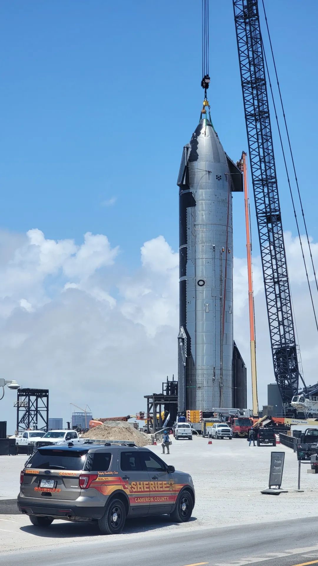 Ship 24 starship shipped back to production base, began installation of ...