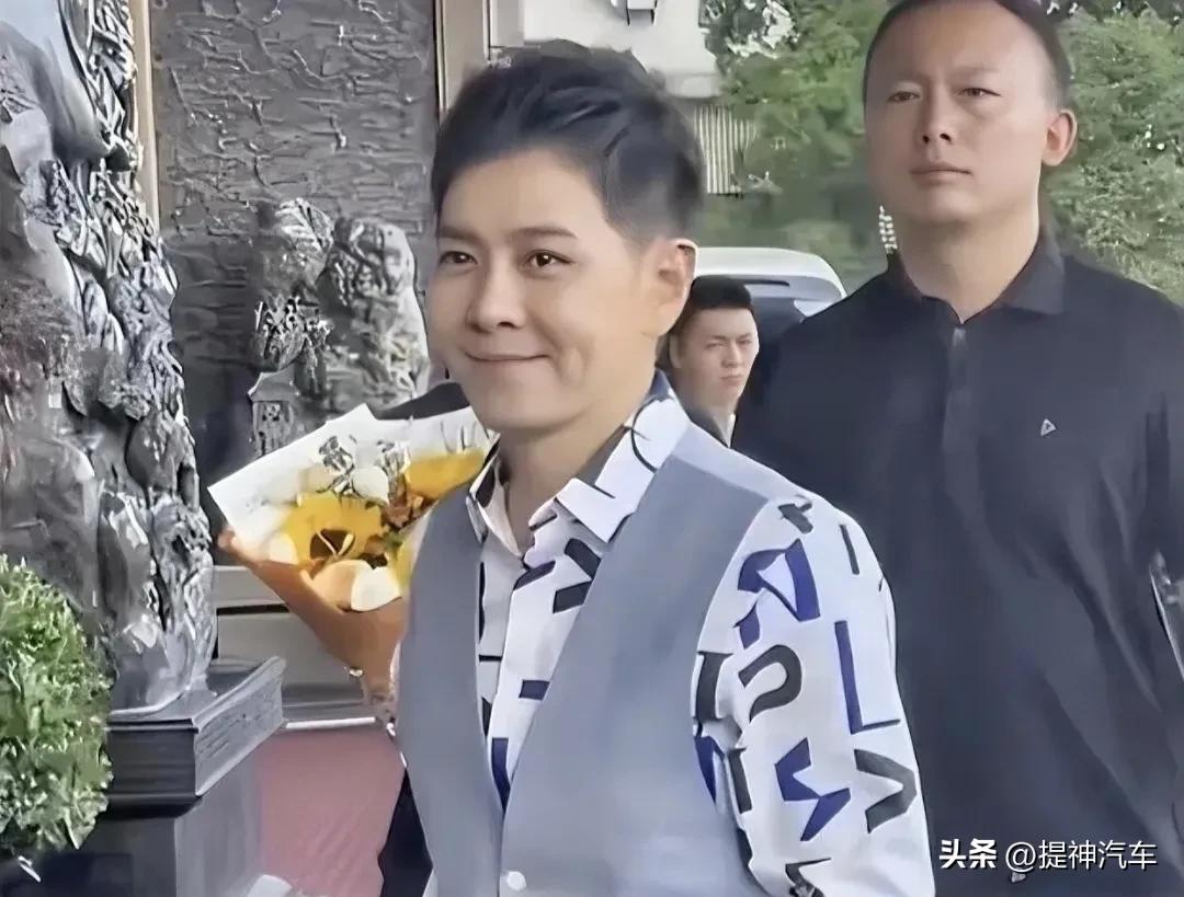 Jimmy Lin's recent photos reveal his true appearance, and the "uncle ...