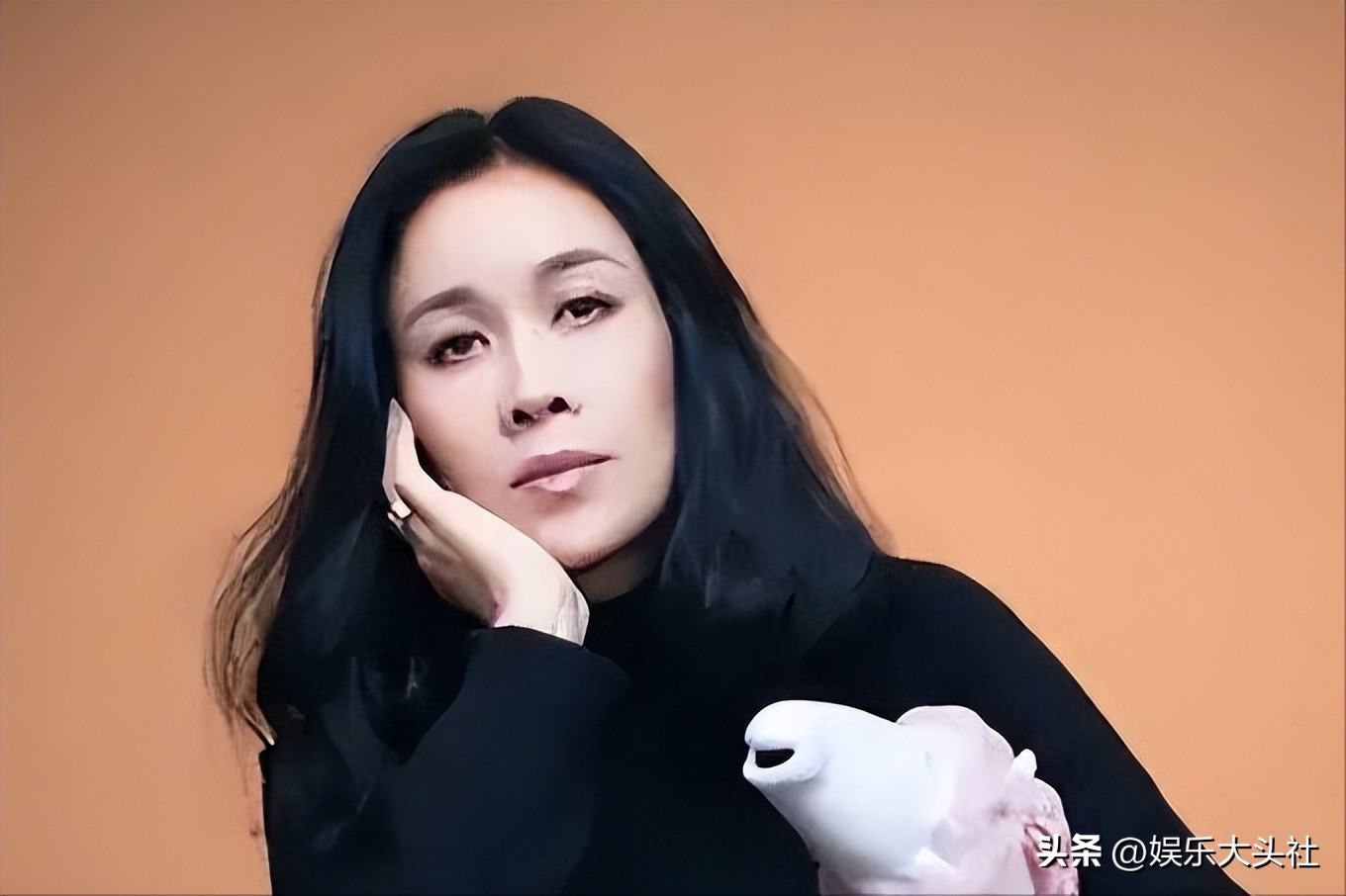 Na Ying lived with Gao Feng for 10 years, during which she gave birth ...