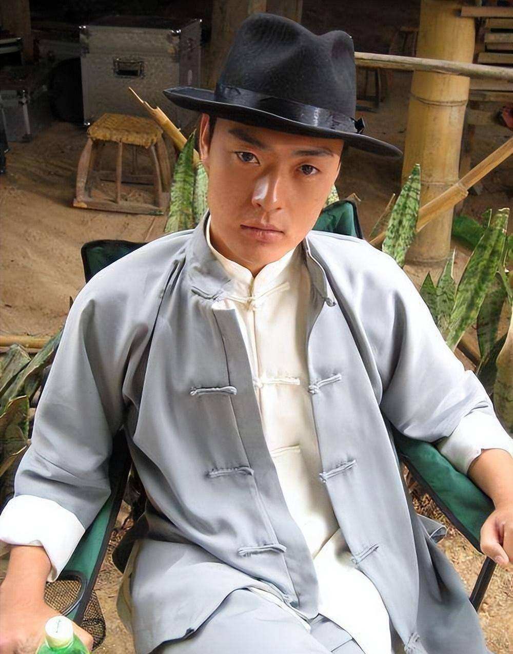 Zhang Tong: The filming of "Bright Sword" became popular, and the low valley committed suicide ...