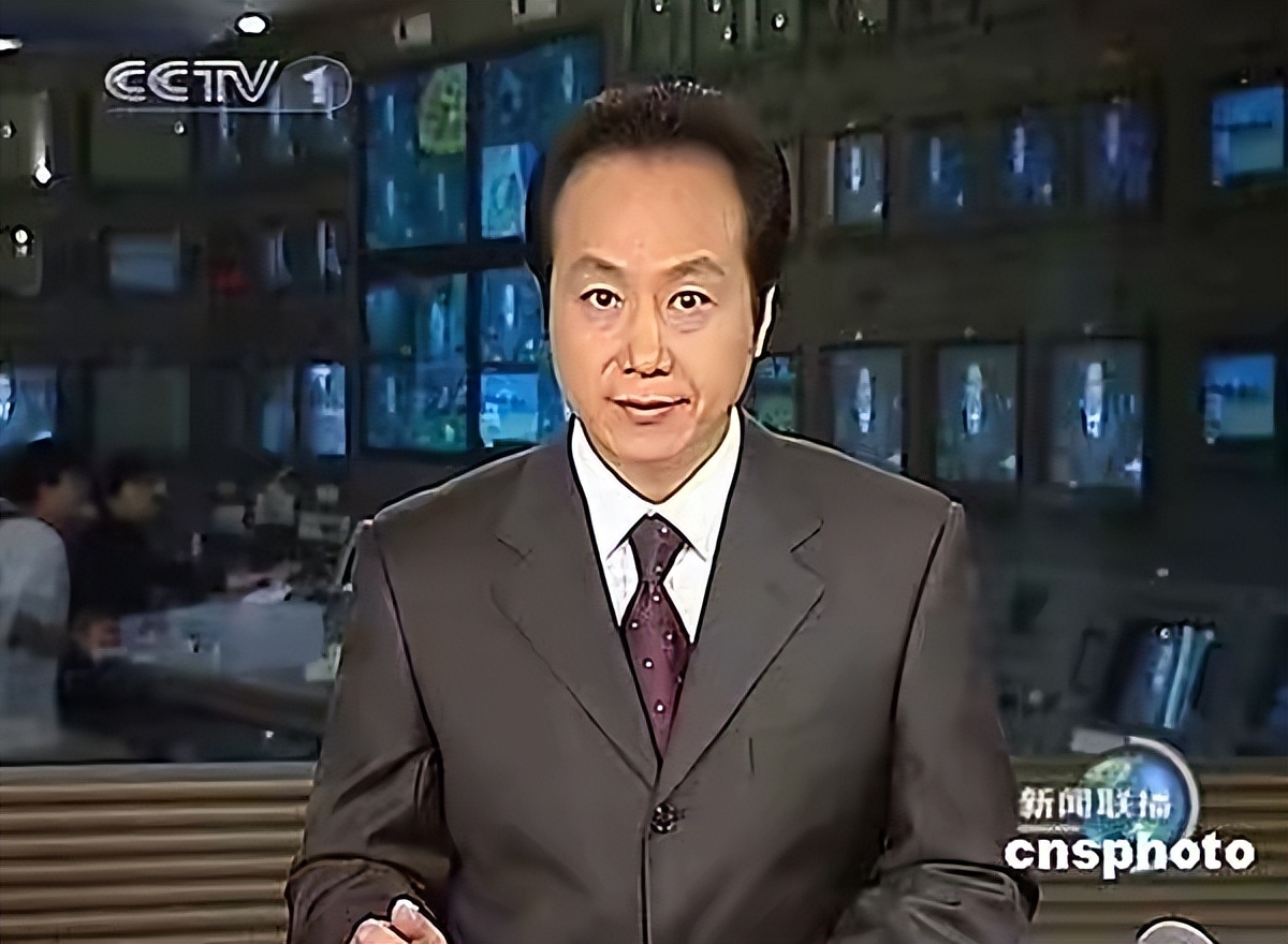 Luo Jing died 12 years ago. His wife, who had fainted from crying ...