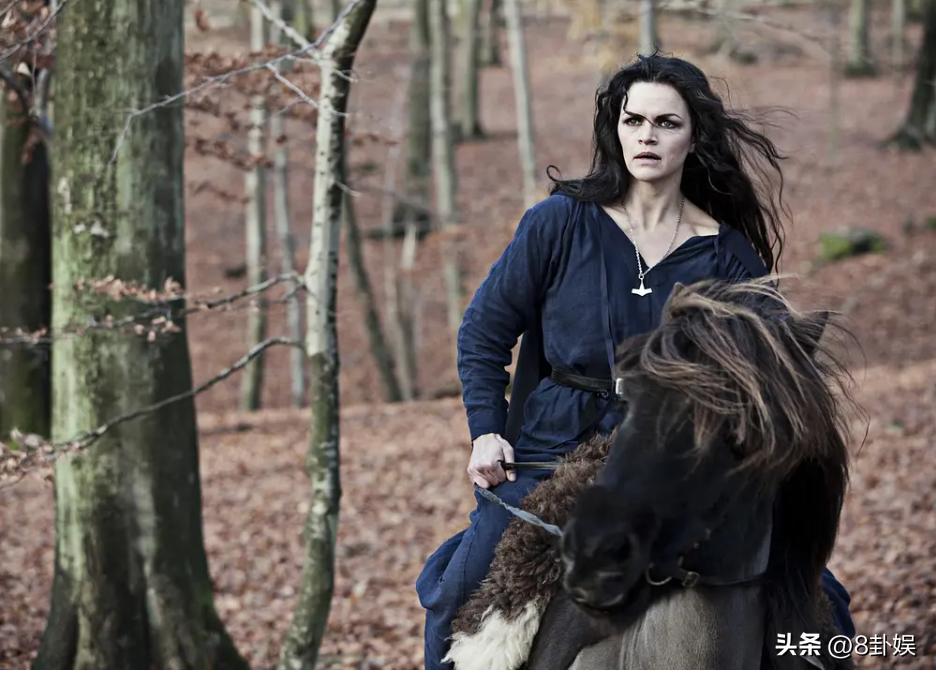 Using mythological elements to present the influence of fate on human ...