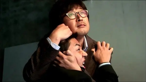 In the Korean movie "Youth Wandek", multiple shots are shot in parallel ...