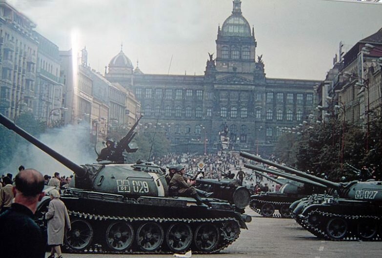 Operation Danube: How Soviet paratroopers stopped the Prague Spring in ...