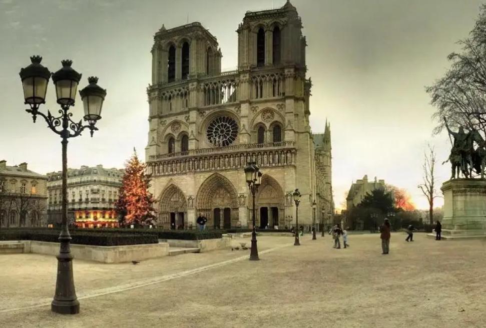 What are the characteristics of France from the perspective of British ...