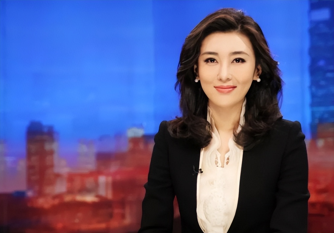 The newly appointed "First Sister of CCTV" beats Dong Qing and Li Hong ...