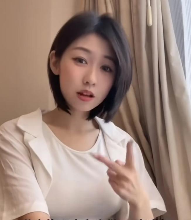 A slap in the face spread all over the Internet. Ms. Cheng posted a ...