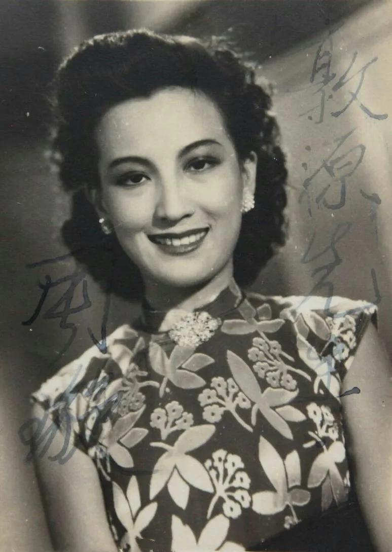 Analysis of the advantages and disadvantages of singer Zhou Xuan's ...