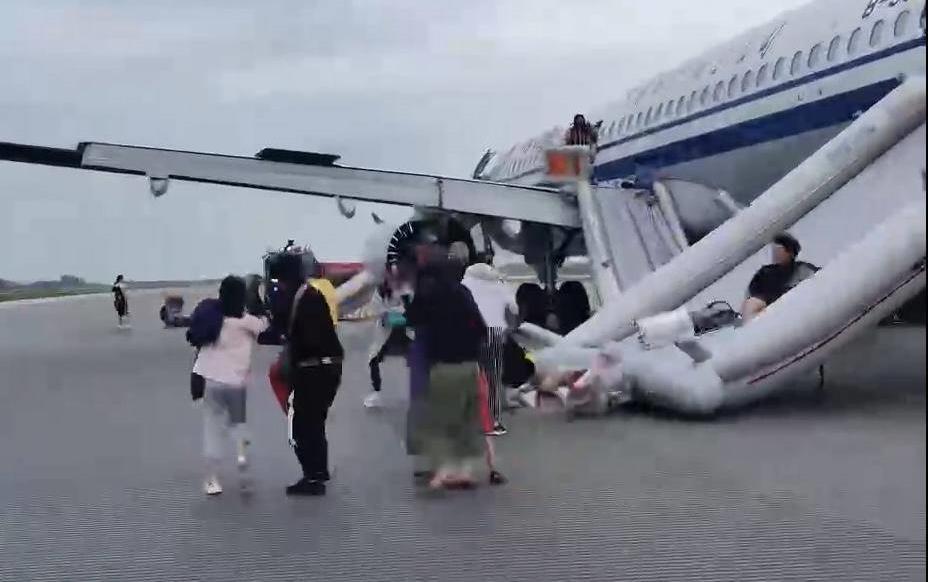 Horror of Changi flight from China: First encountered a fire and then ...