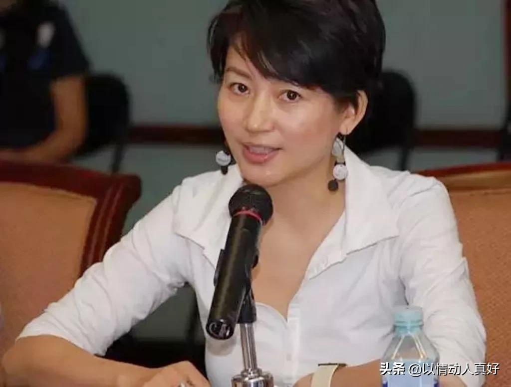 Wang Xiaoya: After 2 marriages without children, why did she leave CCTV ...