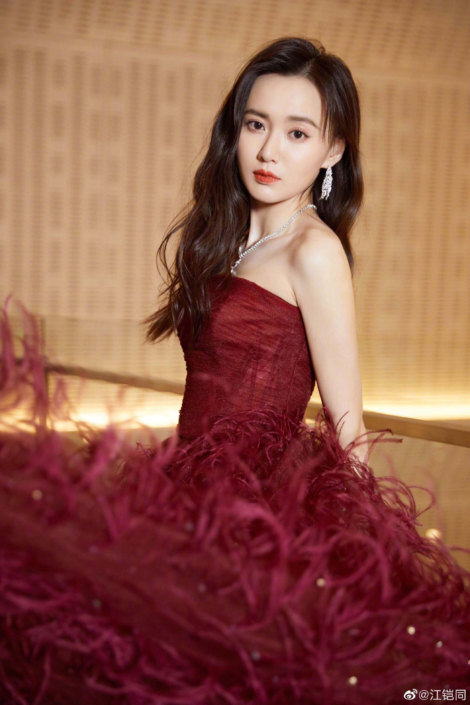 Jiang Kaitong knew that he ran away, but he reposted Nazha's Weibo and ...