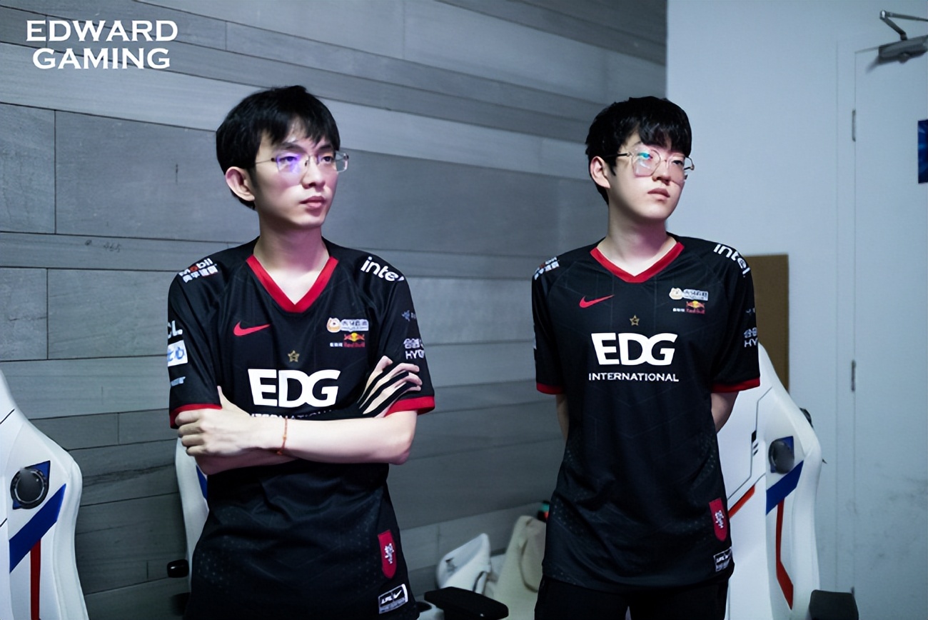 LOL: It is hot on the Internet that TES knocks out EDG, two world ...