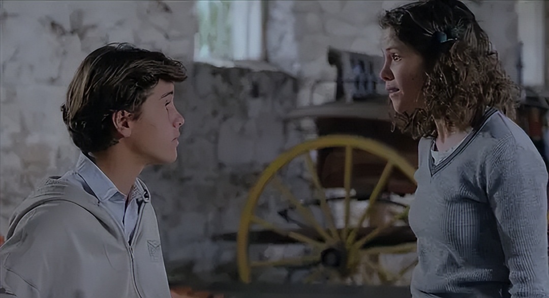 Leonor Bennet's sincere interpretation, a complex and organic story ...