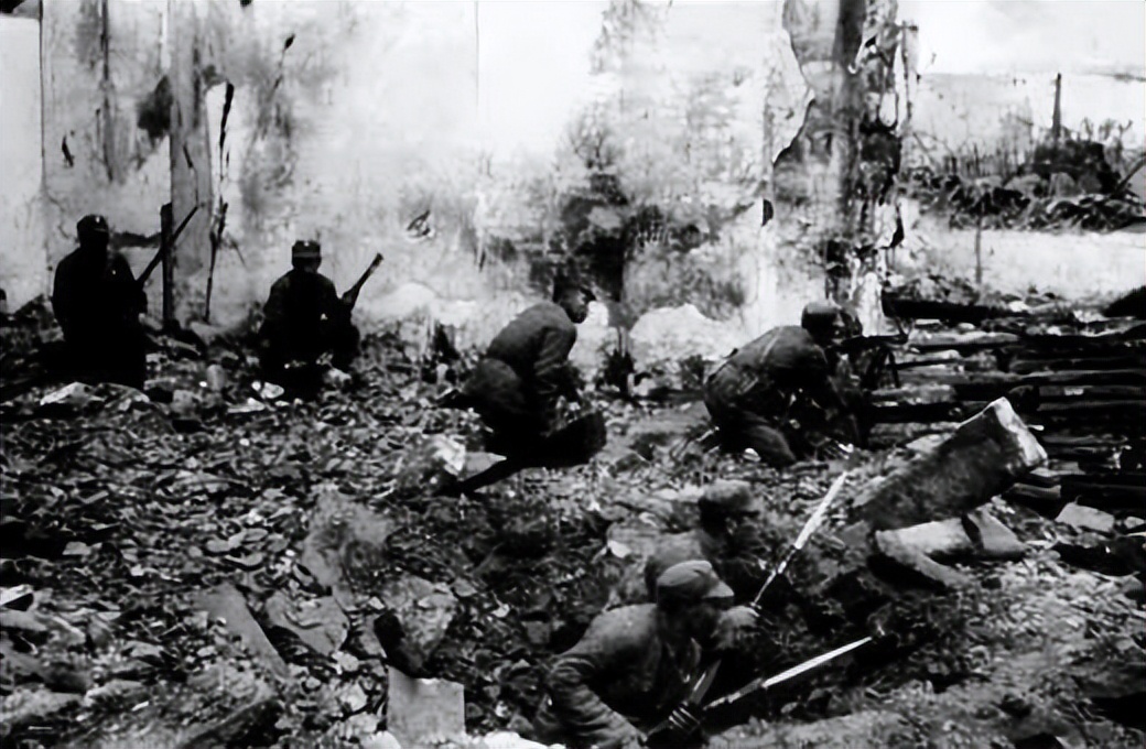 In the Changde defense battle, the Anti-Japanese Iron Army 8,000 Tigers ...