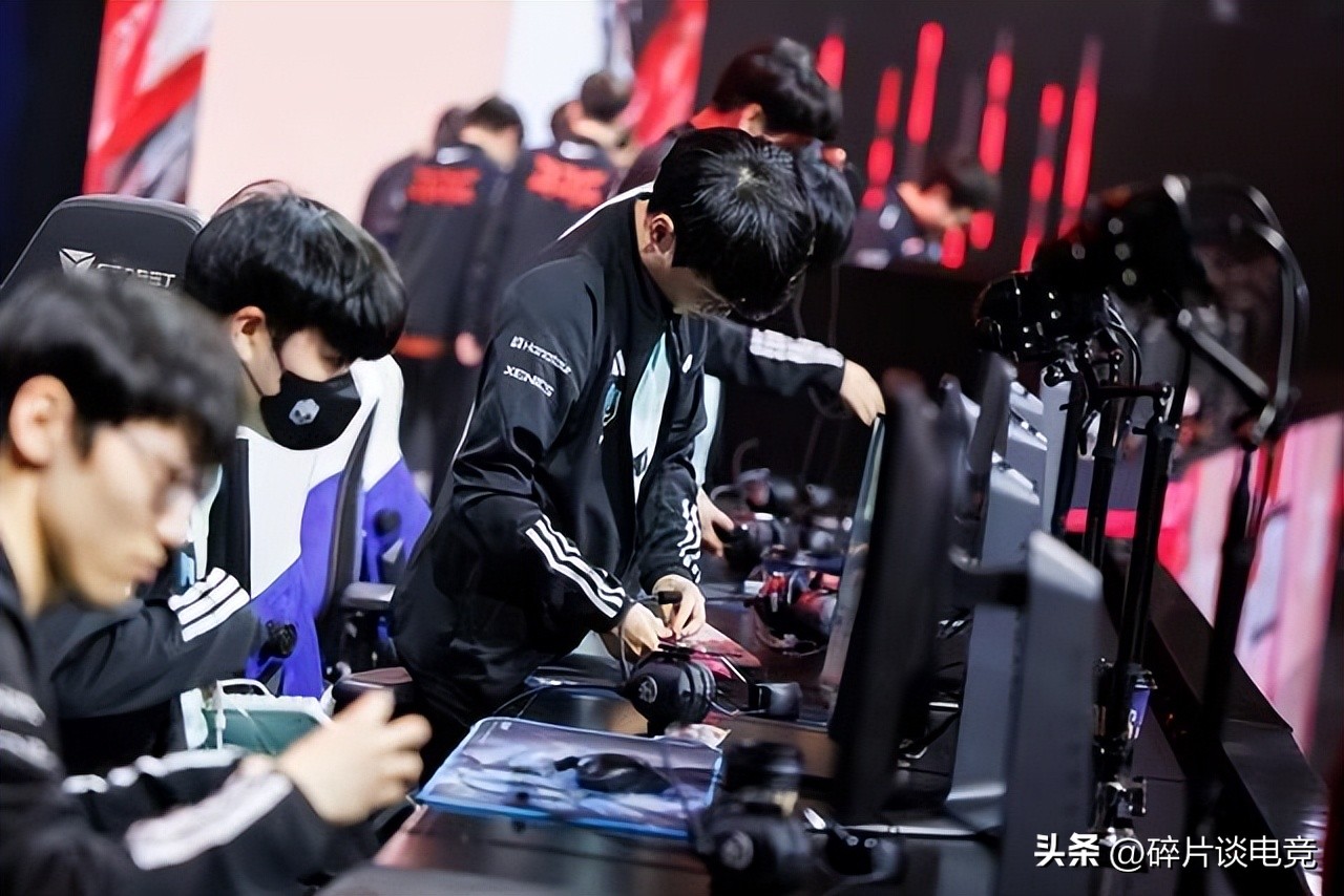 S12 Group Stage: Group A is three-legged, and Group B is JDG - iNEWS